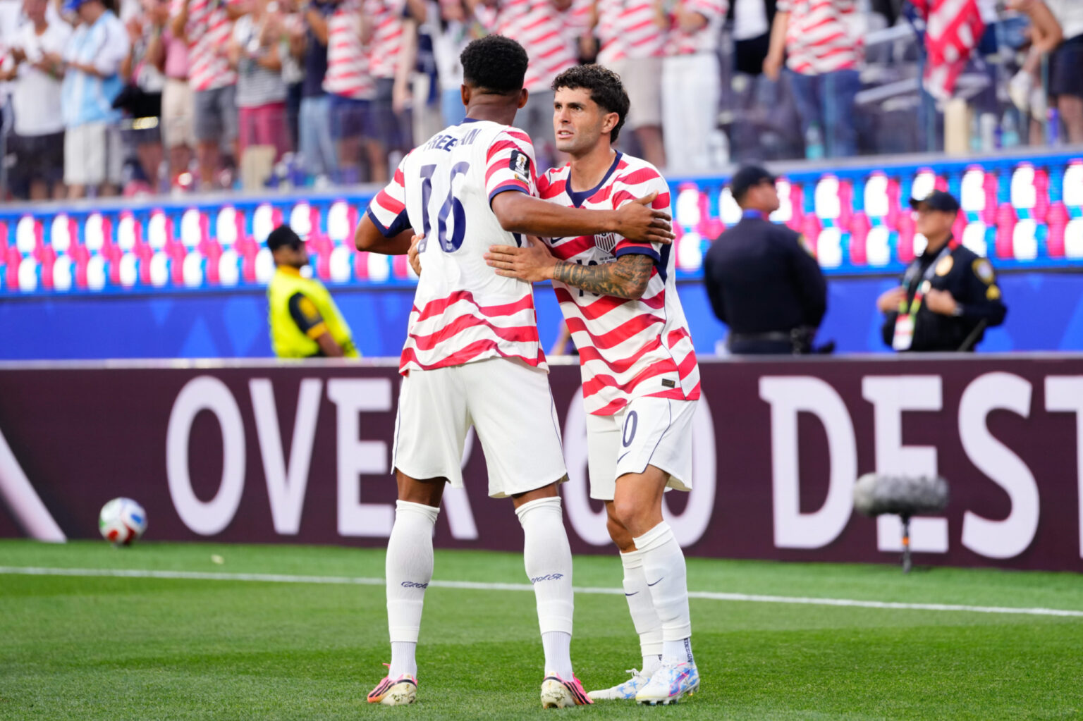 USMNT 4 - Paraguay 1, FIFA World Cup group D